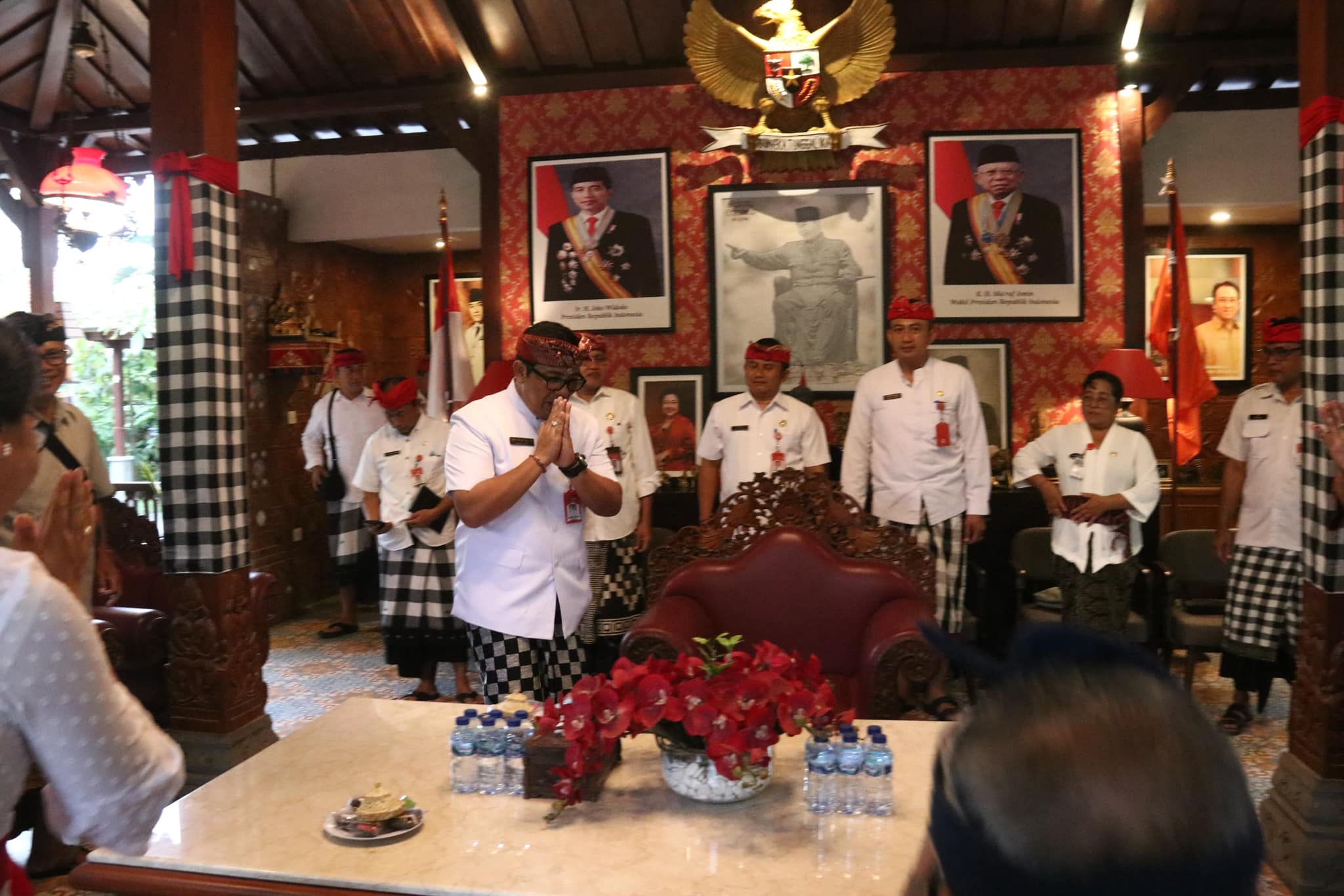 Bupati Tabanan, Dr. I Komang Gede Sanjaya,S.E.,M.M, menerima Audiensi ...